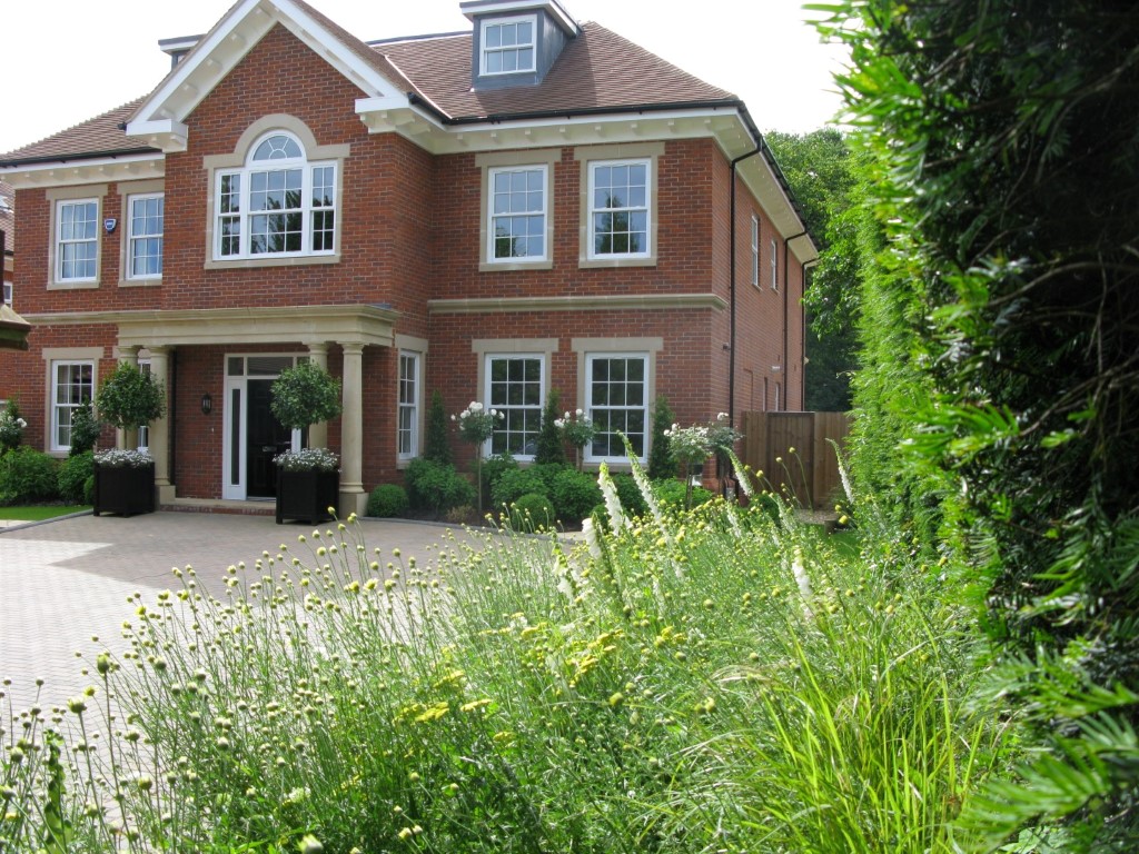 Driveways & Front Gardens - The London Gardener
